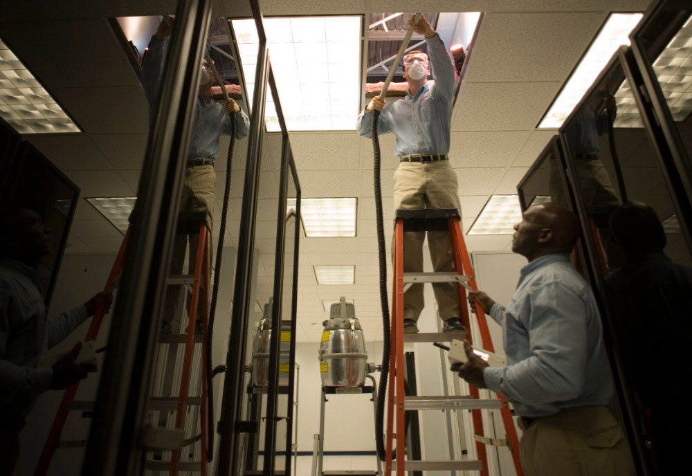Ceiling Plenum Cleaning for Data Centers | Set3